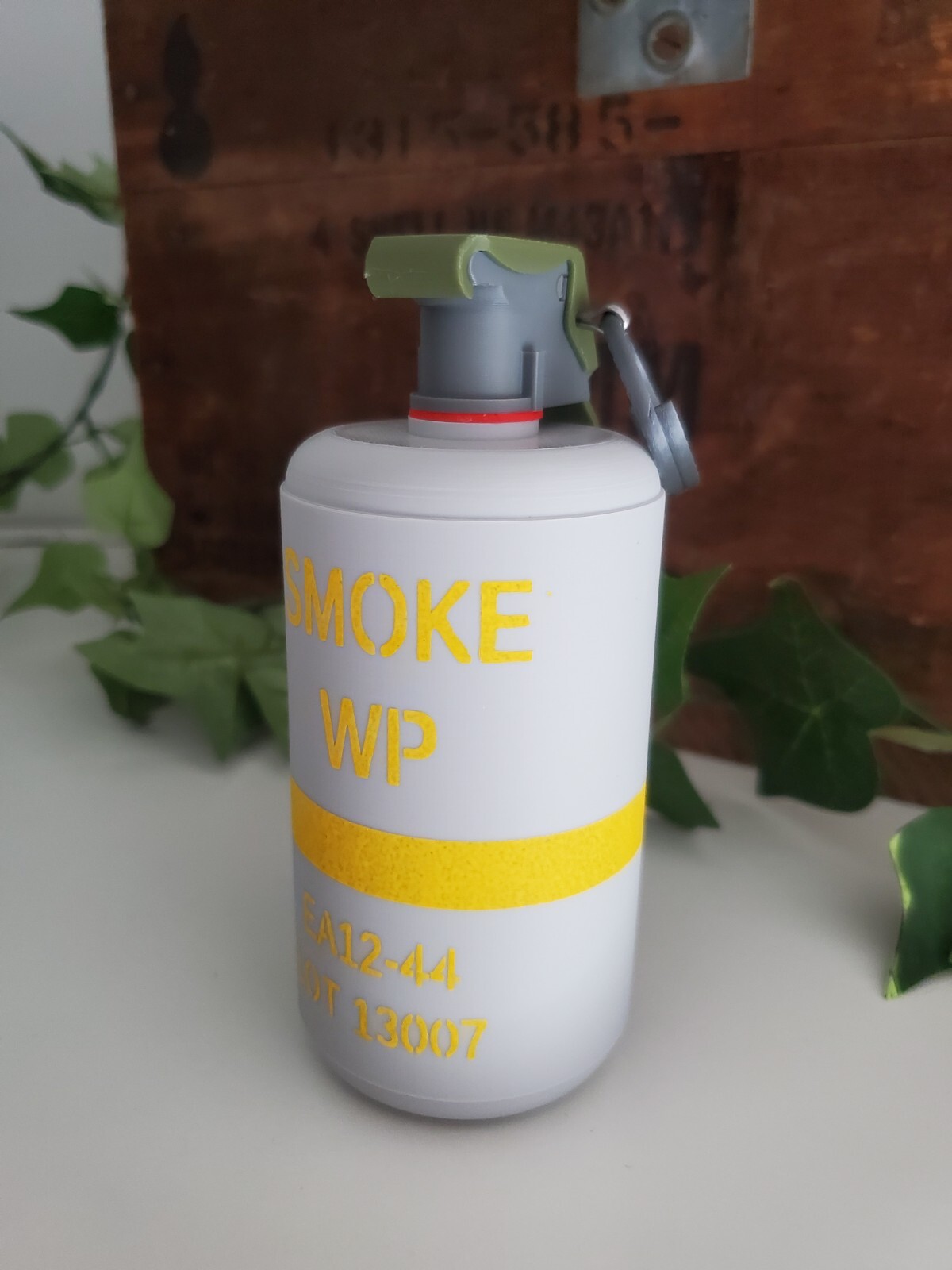 DUMMY M15 White Phosphorus WP Smoke Grenade - Accurate Size Plastic ...