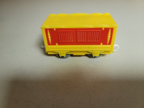 Thomas Trackmaster Toby's Circus Clown Car Train Yellow 2010 Pop out ...