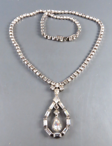 Vintage CLEAR RHINESTONE NECKLACE Tear Drop Pendant Dangle PROM ...