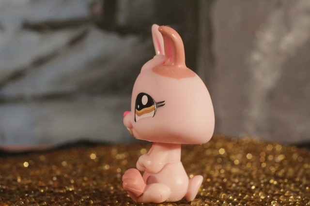 2007 Hasbro Littlest Pet Shop LPS Pink Bunny Rabbit #1366 for sale ...