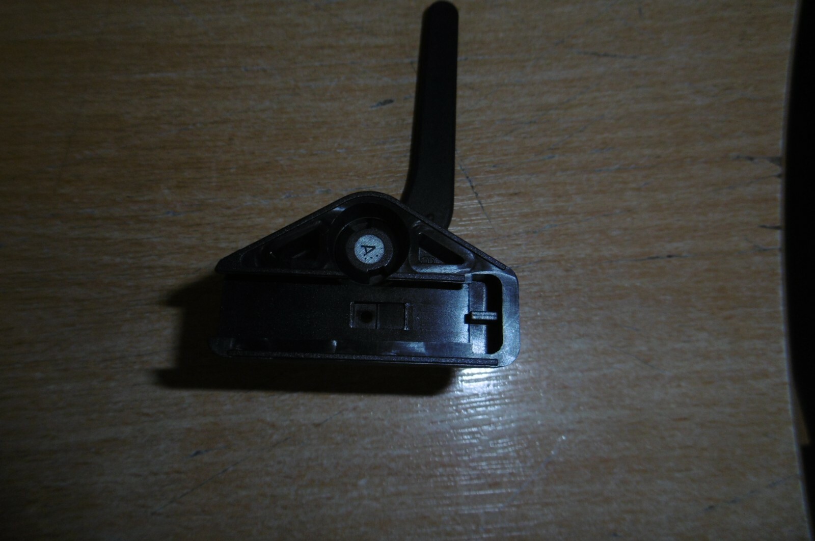 HYMER & ERIBA MOTORHOME CARAVAN WINDOW CATCH FOR POLYPLASTIC WINDOW ...