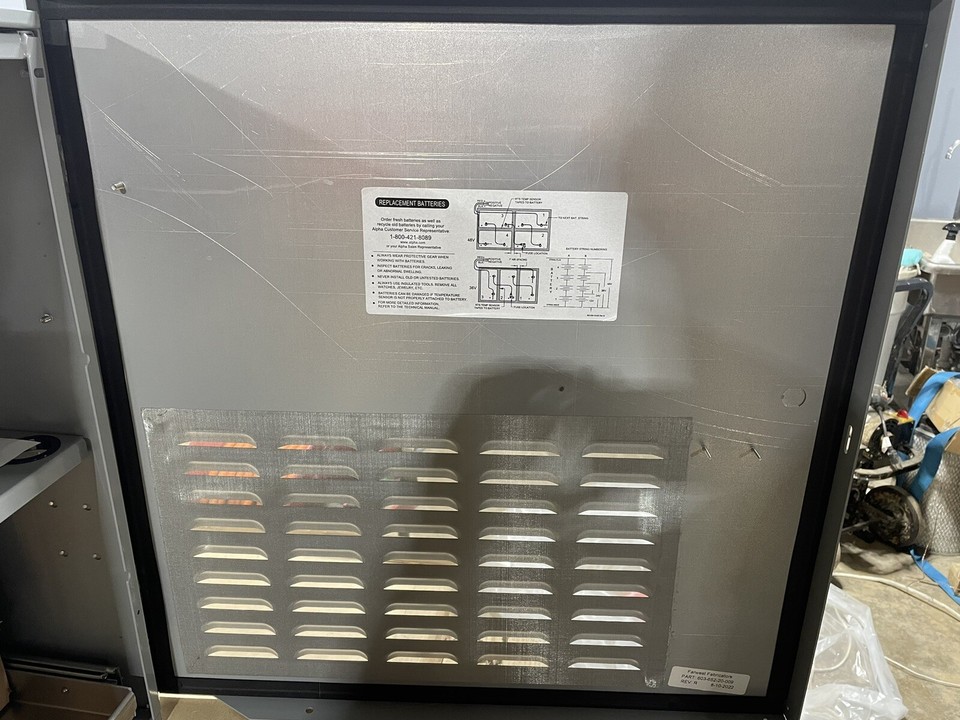 Alpha Power Supply Equipment Ground Enclosure Rainproof UPE-3G-1111-1N0 ...