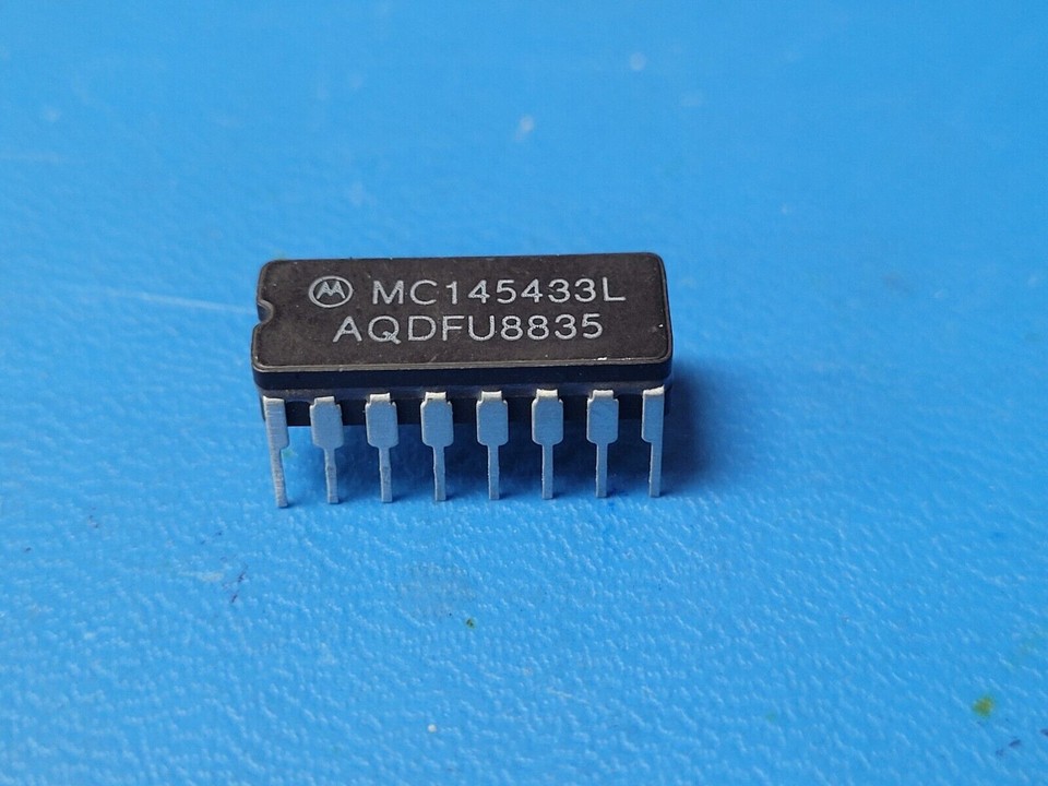 (1PC) MC145433L MOT Continuous Time Filter 1 Func Bandpass/Notch CMOS ...