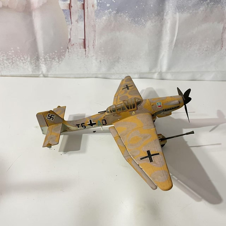 WWII GERMAN JUNKERS JU-87 B2/R2 STUKA ITALERI Built Painted AIRPLANE ...