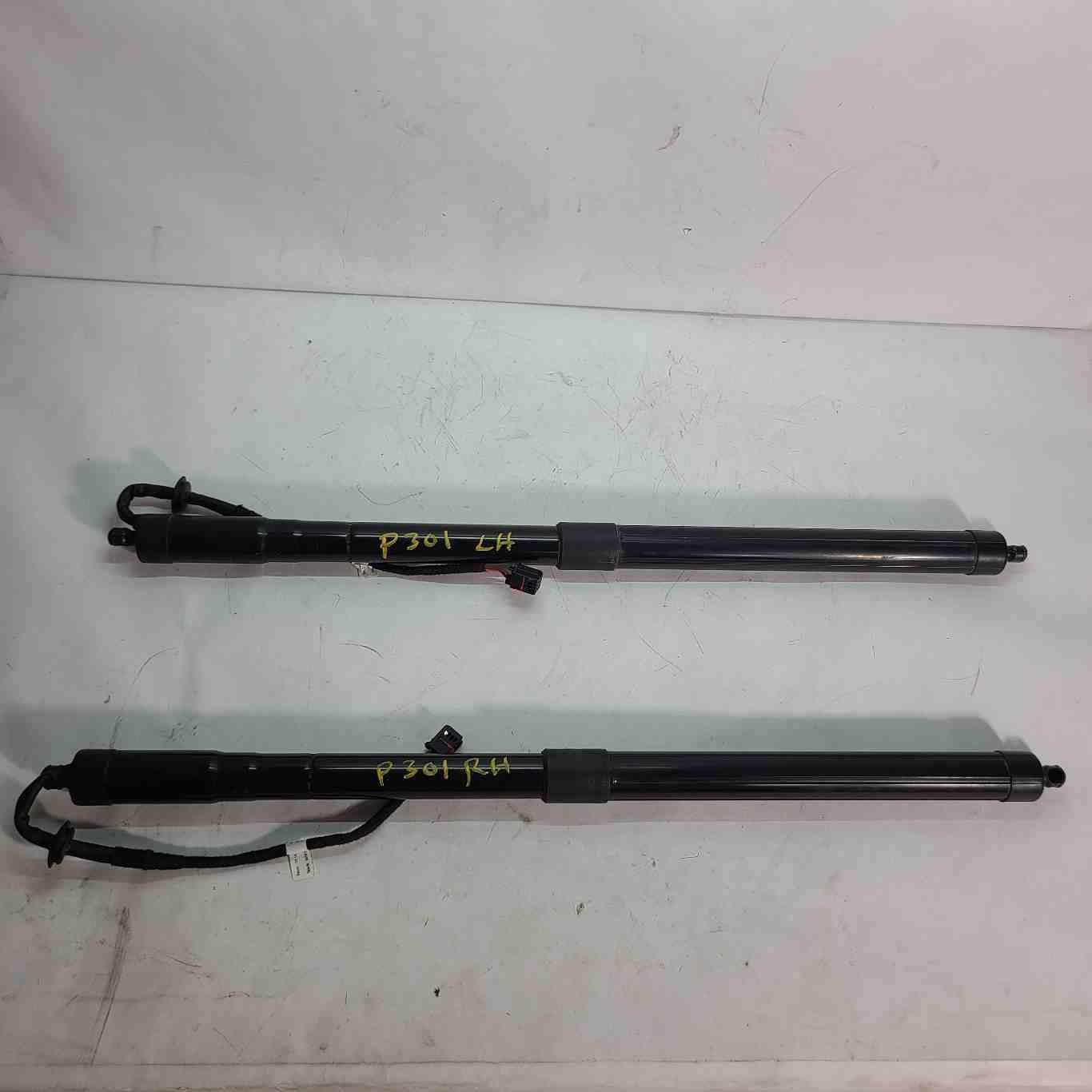 12 13 14 15 16 17 18 19 RANGE ROVER EVOQUE Tailgate Lift Motor sold as ...