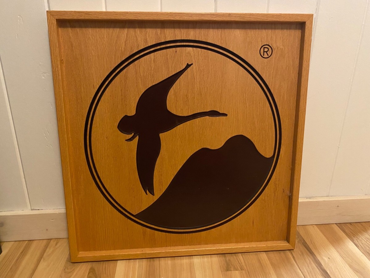 Gander Mountain Logo