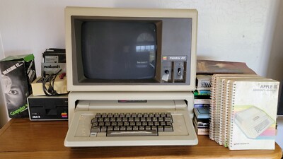 Apple II Plus with Monitor, Computer, Joystick, Manuals and Disks | eBay