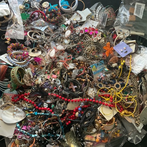 Vintage to Now Womens tangled jewelry Scrap lot 16 lbs | eBay