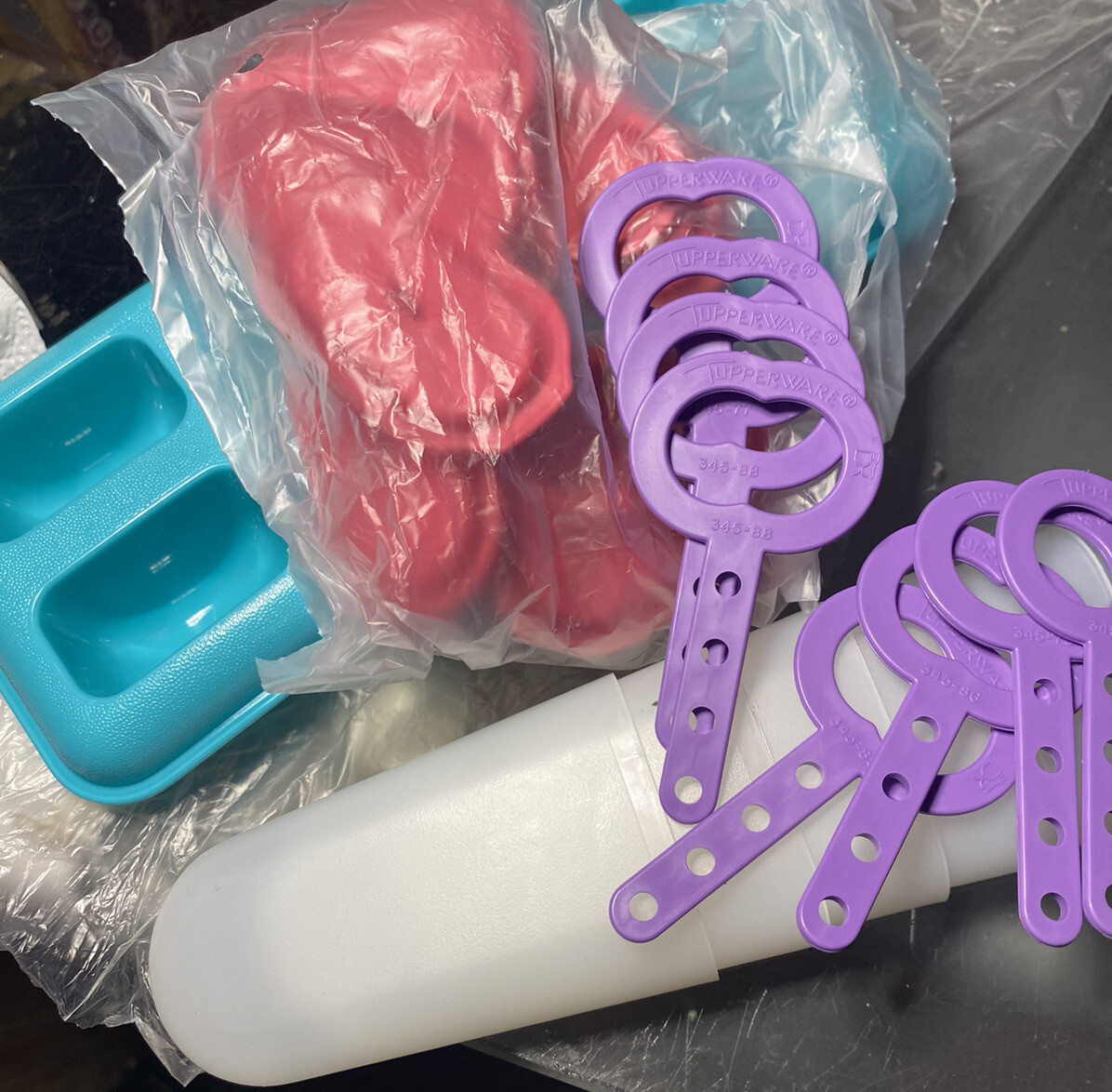 New USA Vintage TUPPERWARE ICE TUPS Complete Set for 6 + 2 Spare Stick ...