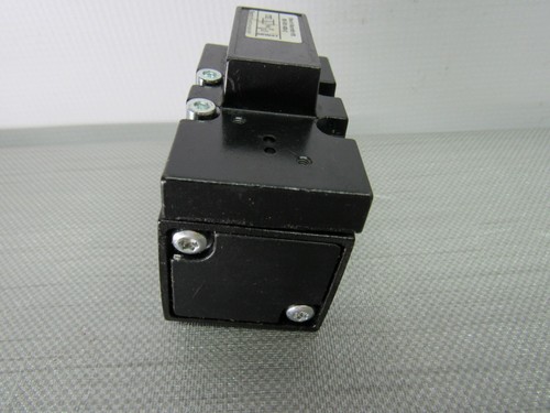 BOSCH/Rexroth 563-301-000-2 Pneumatic Valve | eBay