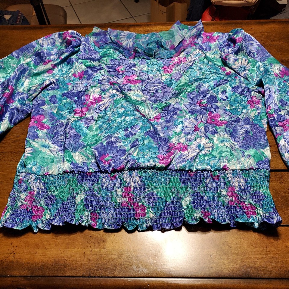 Womens Vintage Size Medium Blouse Blue Floral Puff Sleeves Ruffle SUSAN ...