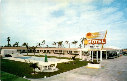 Sun Ray Motel: Cozy Stay in Central Florida postcard | eBay