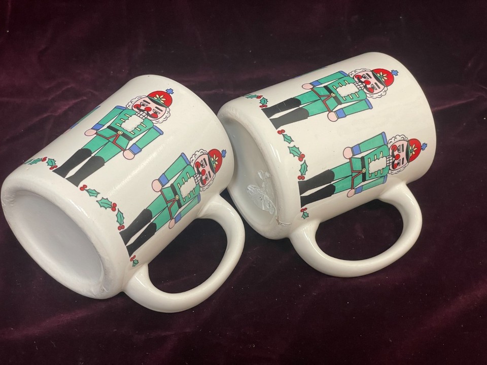 Set of 2 Christmas Nutcracker Mugs vintage Novelty print holly Holiday ...