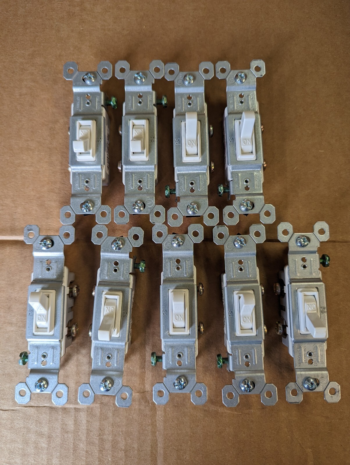 (LOT OF 9) PASS & SEYMOUR 660WG TOG LIGHT SWITCH , 120VAC, 15AMP WHITE ...