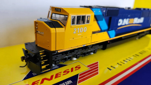 4 EA ATHEARN GENESIS HO Ontario Northland SD75i #2100, #2105 & 2 ...