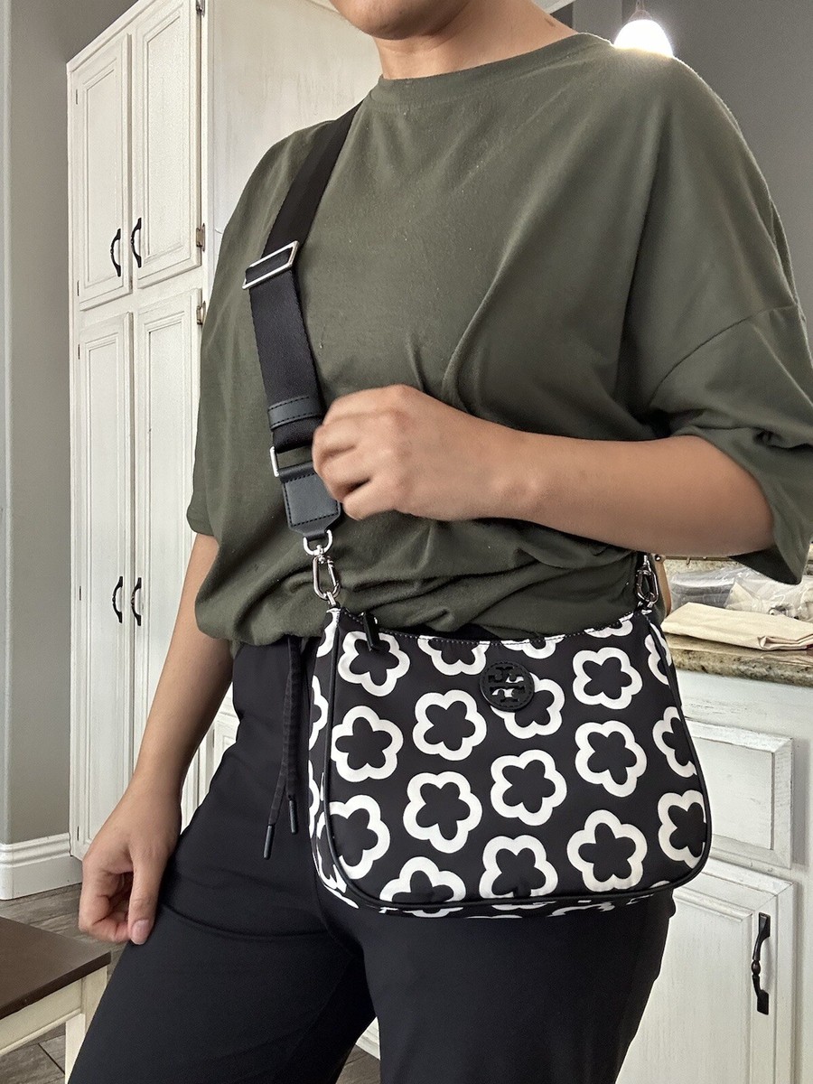 New Tory Burch NYLON PRINTED WEB CONVERTIBLE CROSSBODY BLACK New Tory Burch NYLON PRINTED WEB CONVERTIBLE CROSSBODY BLACK