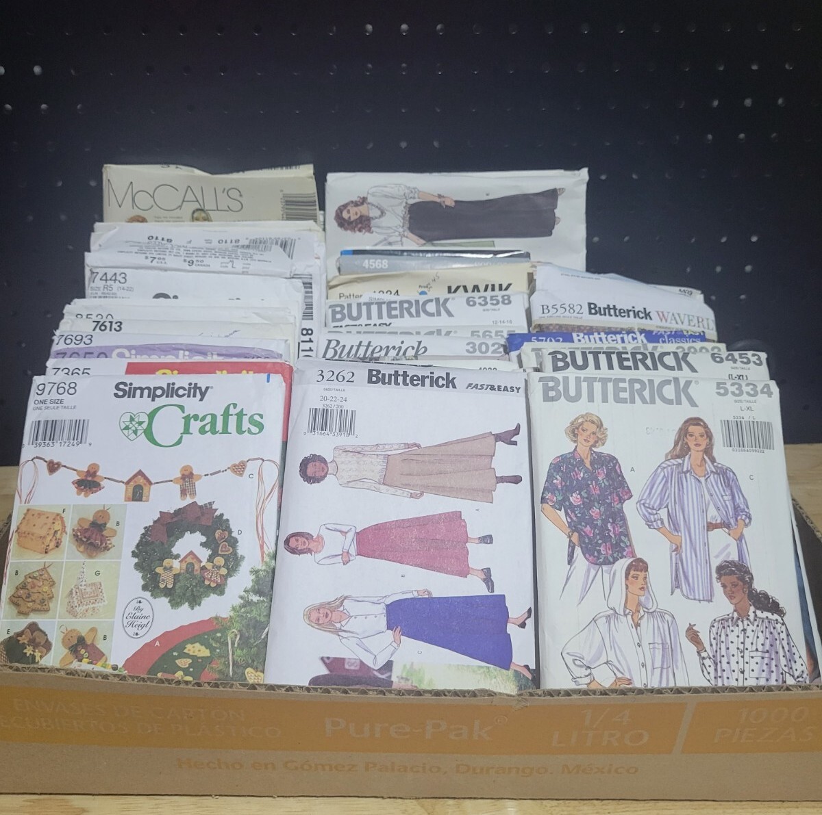 Lot of 40 Plus Sewing Patterns Vogue, Butterrick, Simplicity, McCall's ...