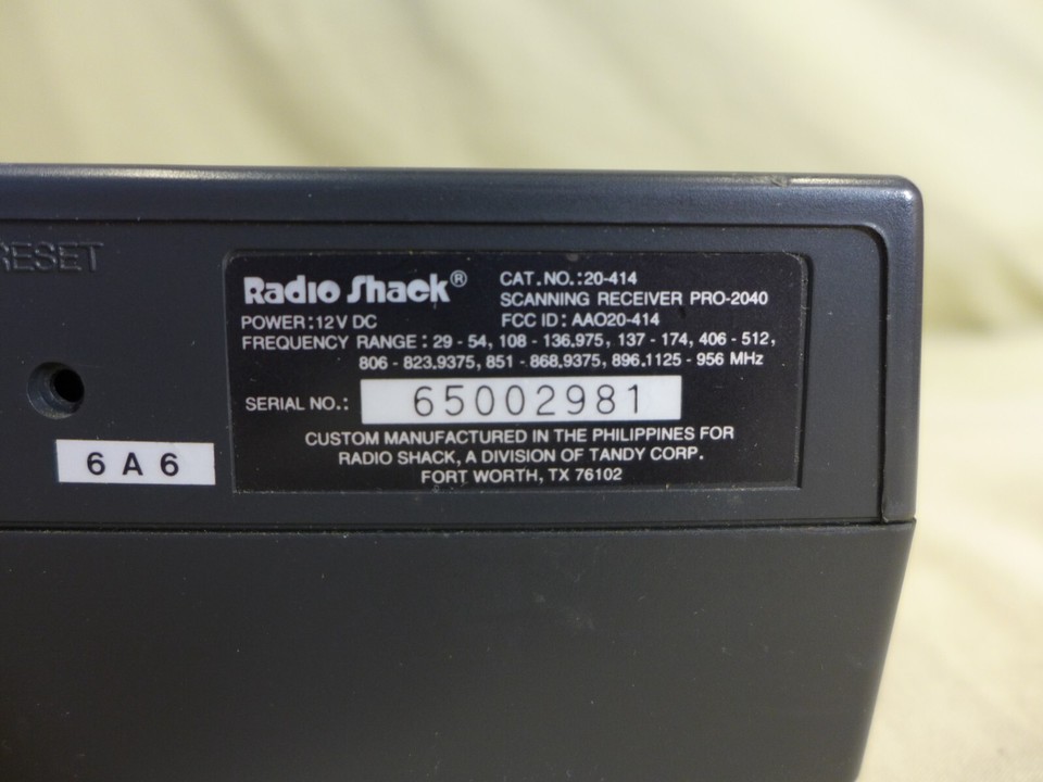 Radio Shack PRO-2040 Direct Entry Programmable 100 Channel Scanning ...
