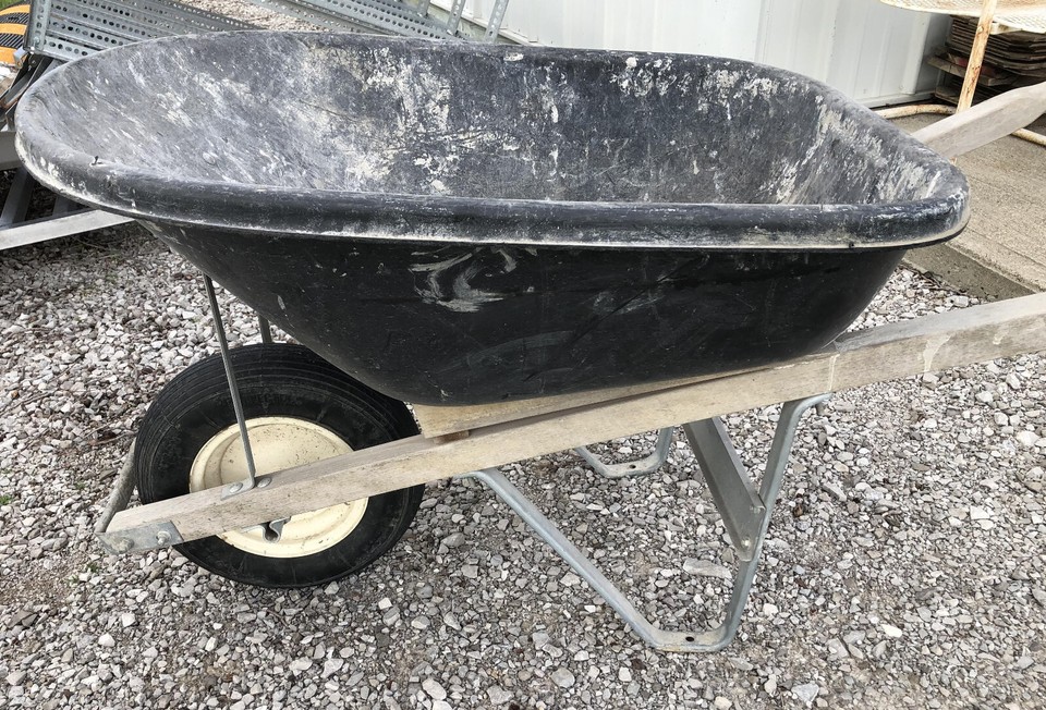 Agri-Fab Single Wheel Poly Wheelbarrow wood handles plastic tub bowl ...
