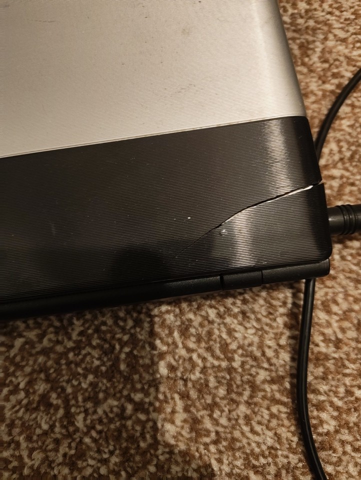 Samsung NP300E5A Laptop with charger (Untested) | eBay UK