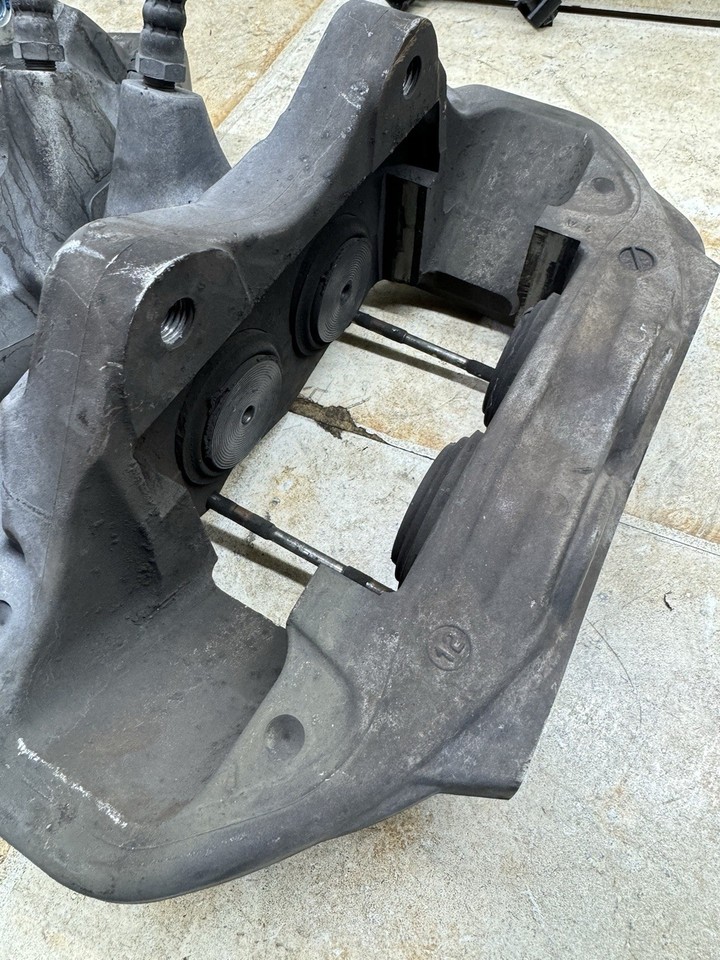 12-18 Mercedes W218 CLS550 BREMBO Front Left & Right Side Brake ...