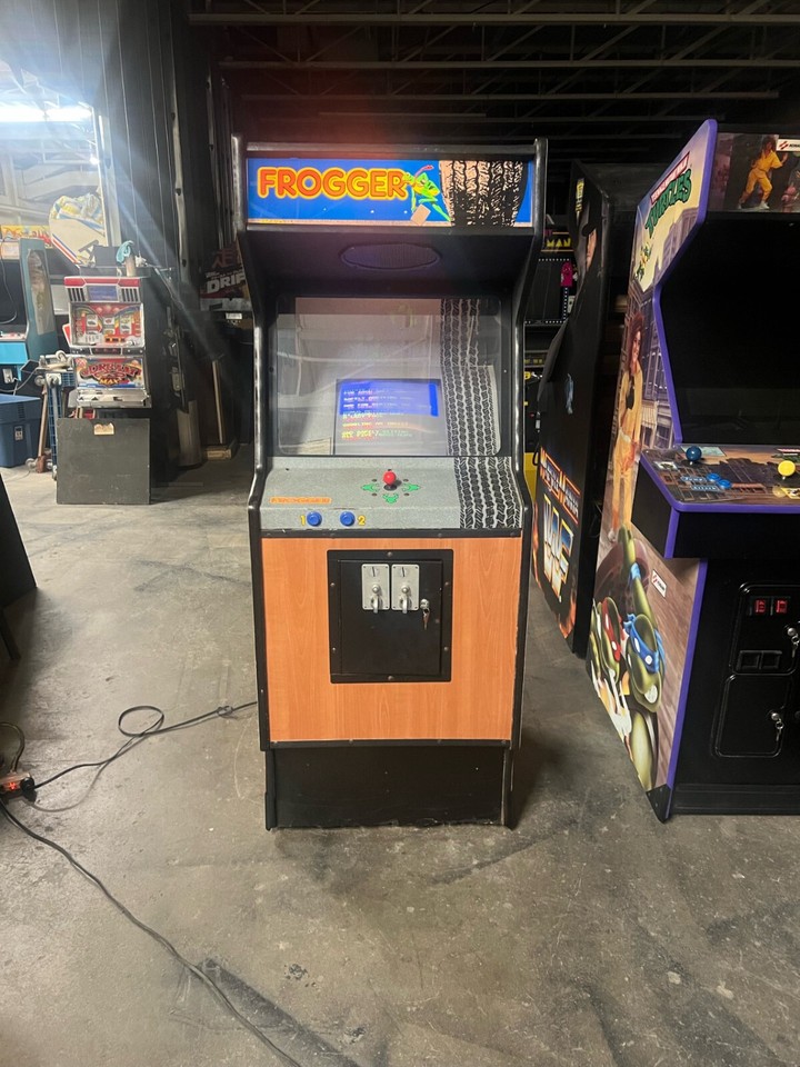 FROGGER ARCADE MACHINE by SEGA 1981 (Excellent Condition) *RARE* | eBay