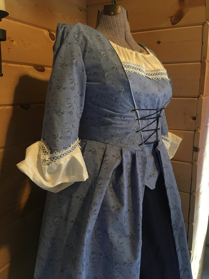 Colonial 18th century outlander Williamsburg cotton ballgown polonaise ...
