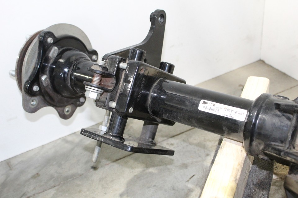 2009-2023 Harley Davidson Freewheeler Tri Glide Rear Axle End Assembly ...