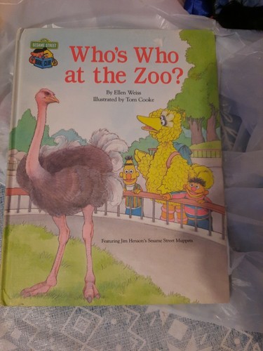 1987 Sesame Street Who's Who At The Zoo sesame street book club rare ...