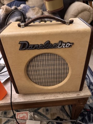 Danelectro Nifty Fifty RETRO Amplifier. $150 | eBay