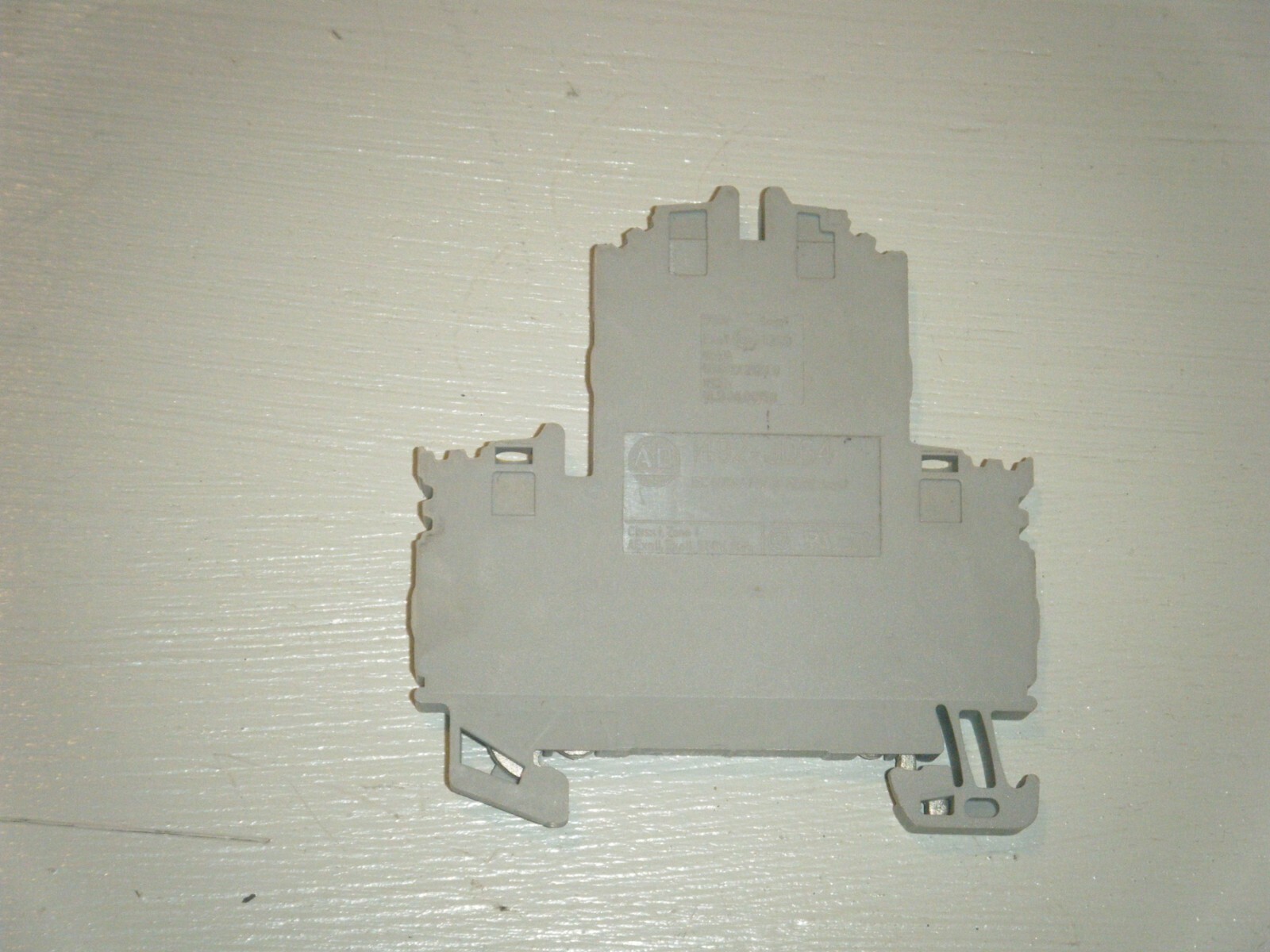 ALLEN-BRADLEY 1492-JDG4 4mm² 2 Circuit Grounding Terminal Block DIN ...