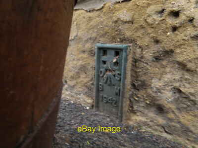Photo 6x4 Flush Bracket bench mark on the Wall of the Black Horse Elton ...