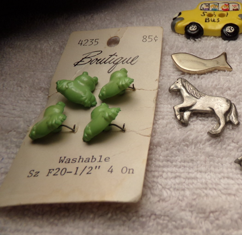 VTG DANFORTH PEWTER HORSE BOUTIQUE BUTTONS FIGURAL FROG BEAR BUS FISH ...