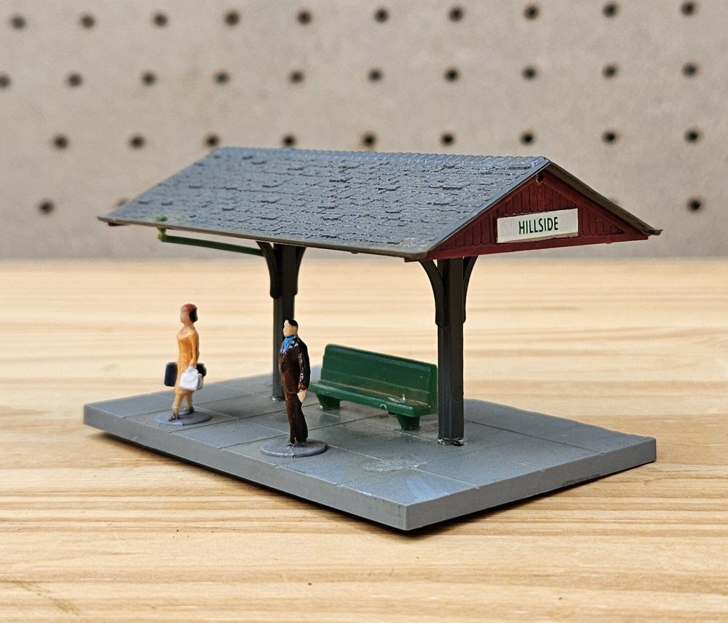 Vintage HO Scale Platform Station Hillside Railroad Layout Structure ...