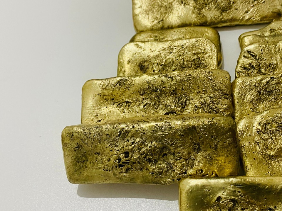 200 Grams Scrap Gold Bar For Gold Recovery Melted Different Computer ...