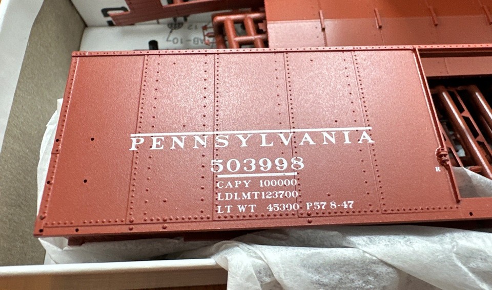 Red Caboose HO Kit RC-7010-26 X29 Boxcar Pennsylvania Circle Herald ...