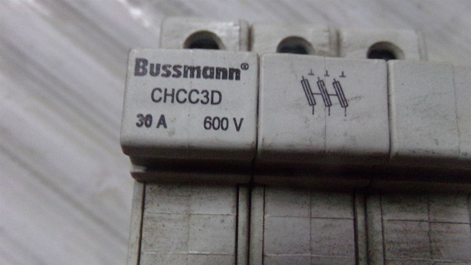 Bussman CHCC3D 30A 3-Pole Fuseholder *FREE SHIPPING* | eBay
