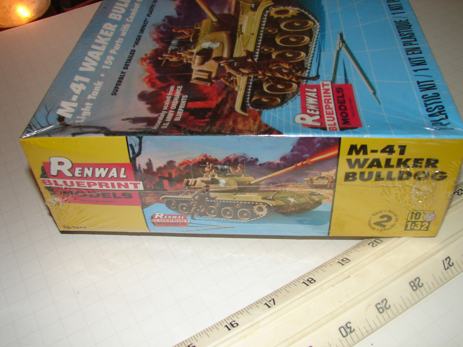 2012 ~ Renwal (Revell SSP) ~ M-41 WALKER BULLDOG Light Tank ~ Factory ...