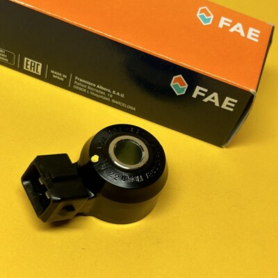 Knock sensor for Nissan D21 NAVARA 3.0L 92-97 VG30E Hitachi 2 Yr Wty ...