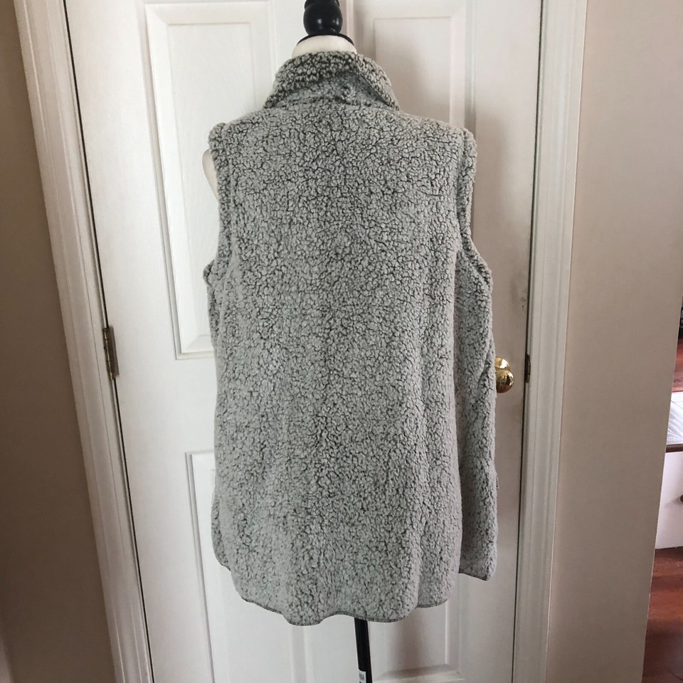 Koolaburra by Ugg Women's Sherpa Open Vest - SIZE: LARGE - READ BELOW ...