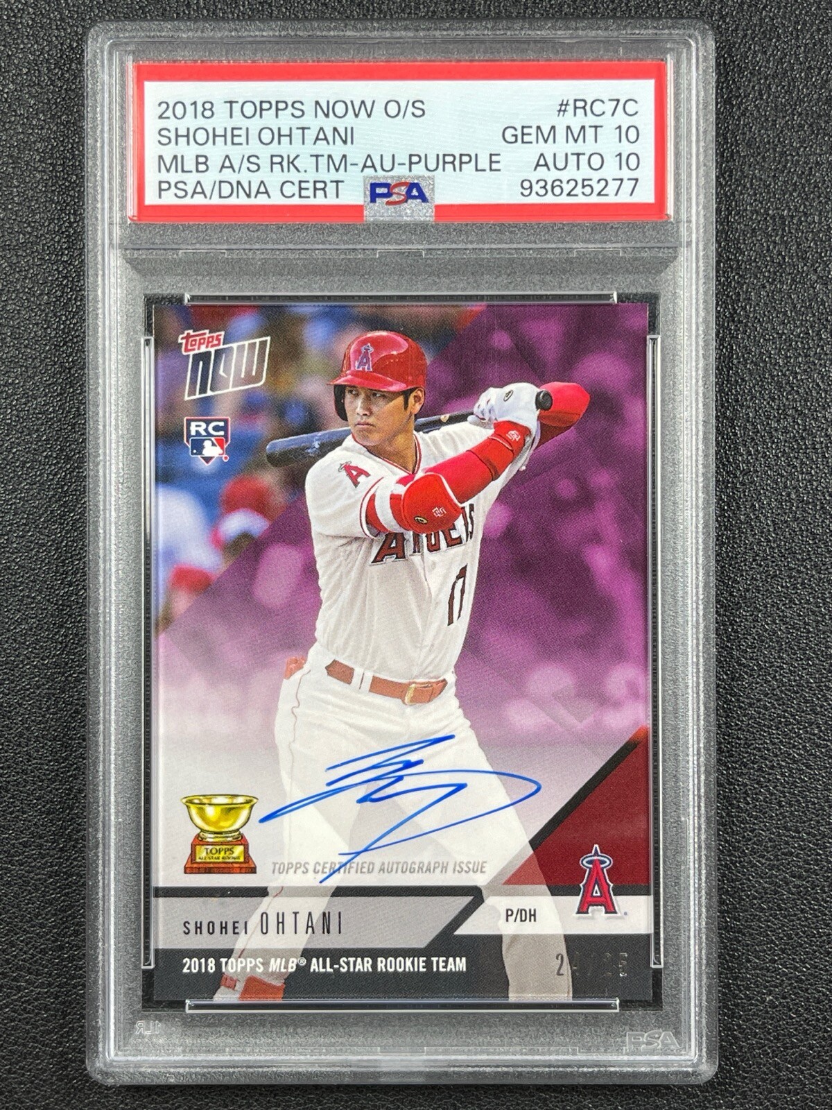 Ohtani's Trading Card Deal Now Exclusive to Topps