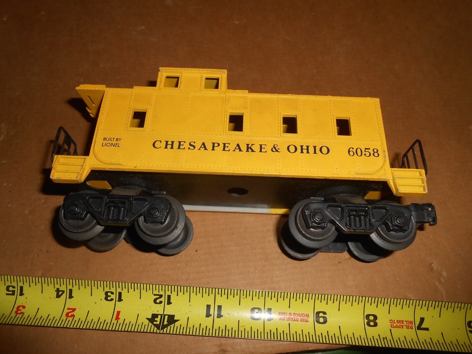O/O-27 Lionel 6058 Chesapeake & Ohio Yellow Caboose. Roof broke. | eBay