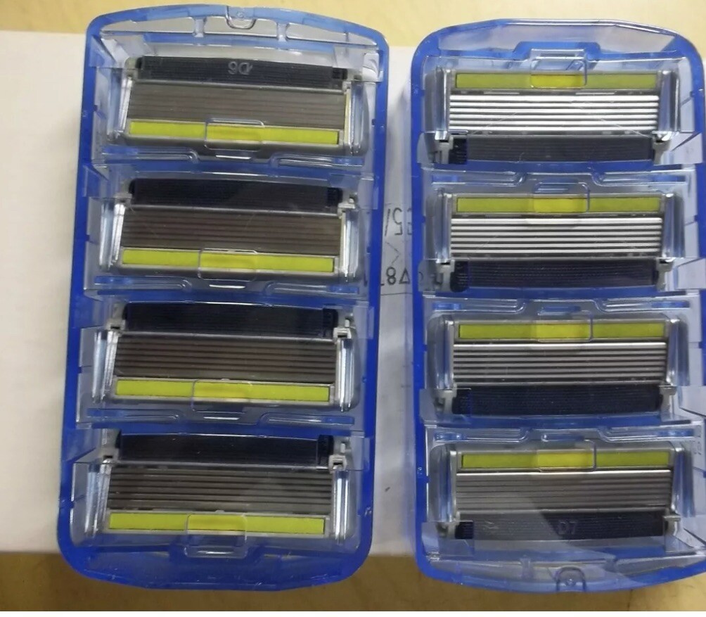 8 Count DOLLAR SHAVE CLUB RAZORS 'EXECUTIVE' | Grelly USA