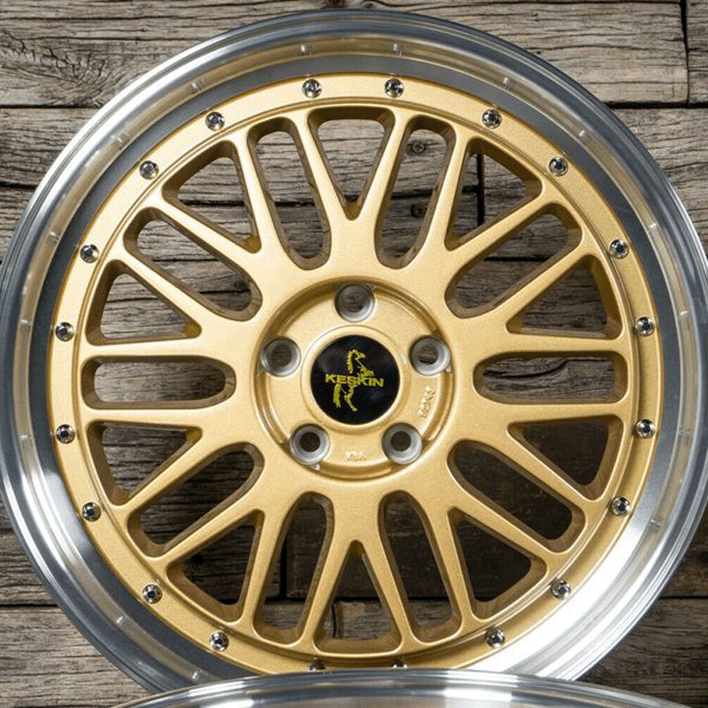 18 Zoll K2 Tiefbett Alufelgen 8x18 5x114,3 ET40 in gold für Dacia ...