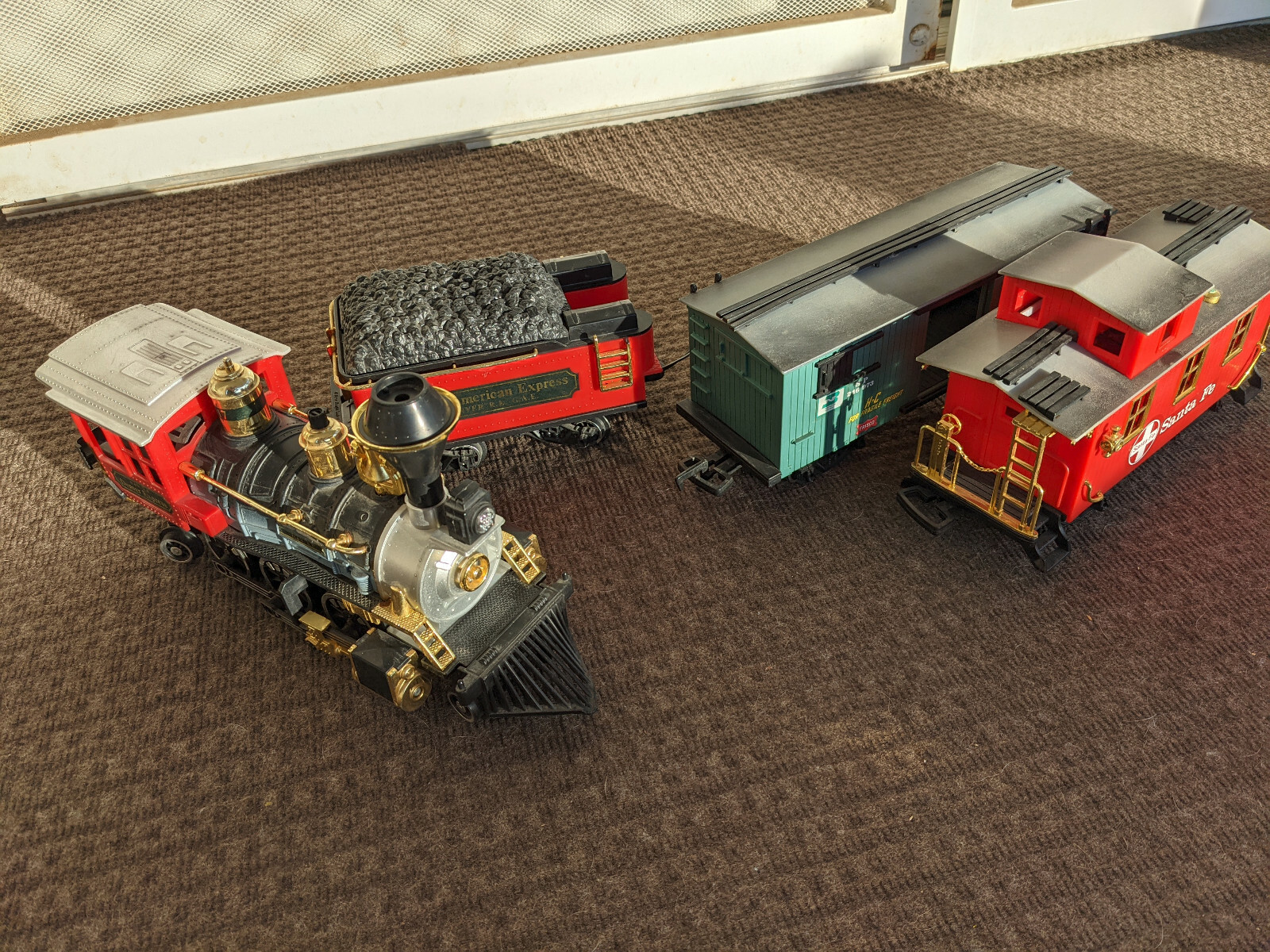 Model Train Set New Bright 1986 4-piece DC Vintage Battery Powered | eBay