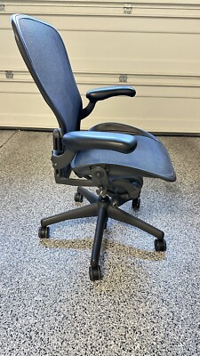 Herman Miller Classic Aeron Chair Size B Fully Loaded | eBay