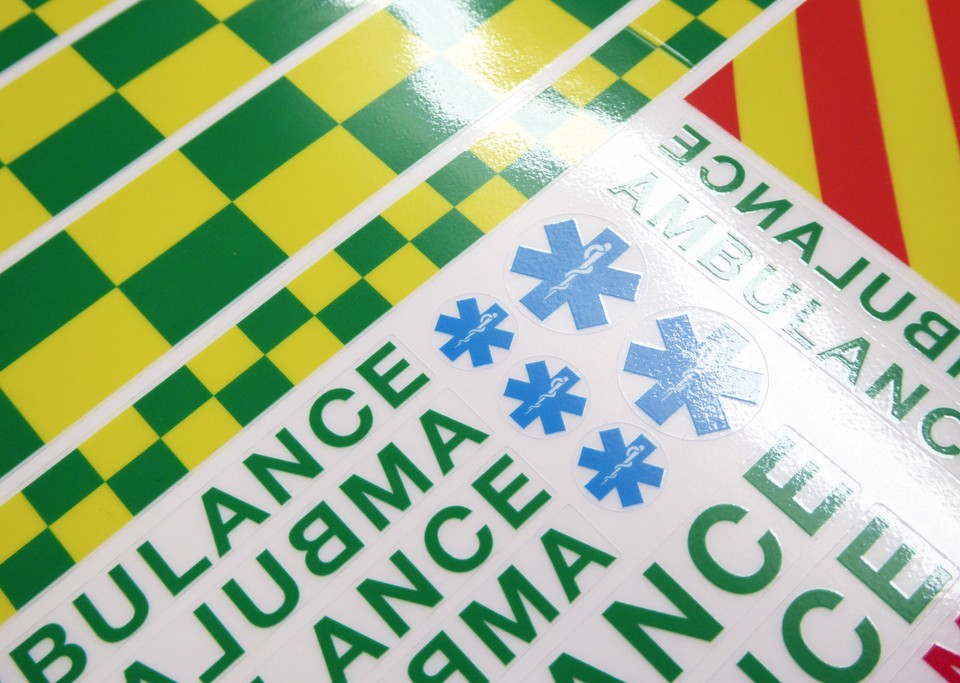 10th scale RC ROCK CRAWLING 'AMBULANCE' Decals stickers fits Lunch Box ...