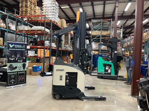Crown Reach Truck with Charger | eBay