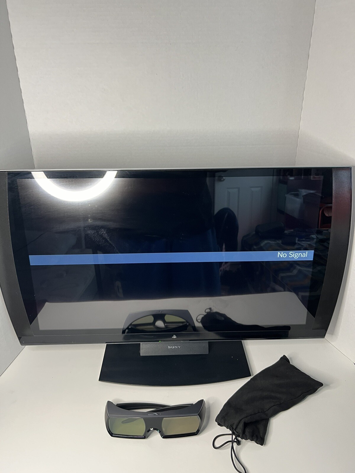 Sony PlayStation 24” 3D Display Monitor TV 1080p CECH-ZED1U - W Glasses ...