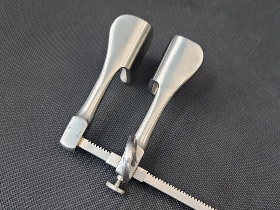 Pilling 34-1390 Surgical Tuffier Rib Spreader | eBay
